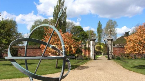 Downton Abbey’s Byfleet Manor for sale! Take a look inside… - Starts at 60