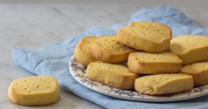 Classic shortbread biscuits | Starts at 60