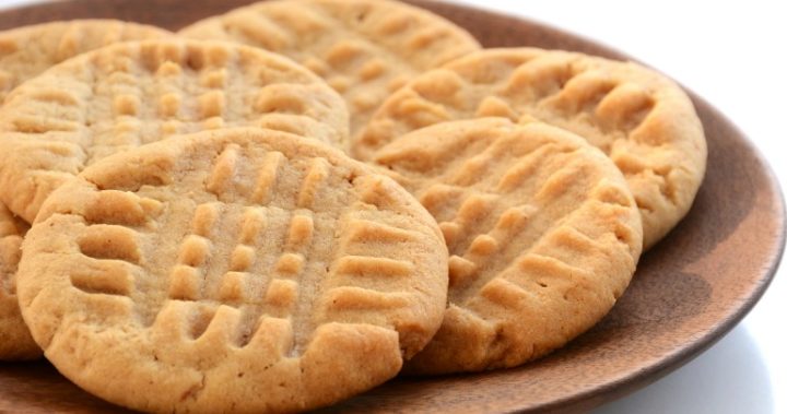 Four-ingredient peanut butter biscuits | Starts at 60