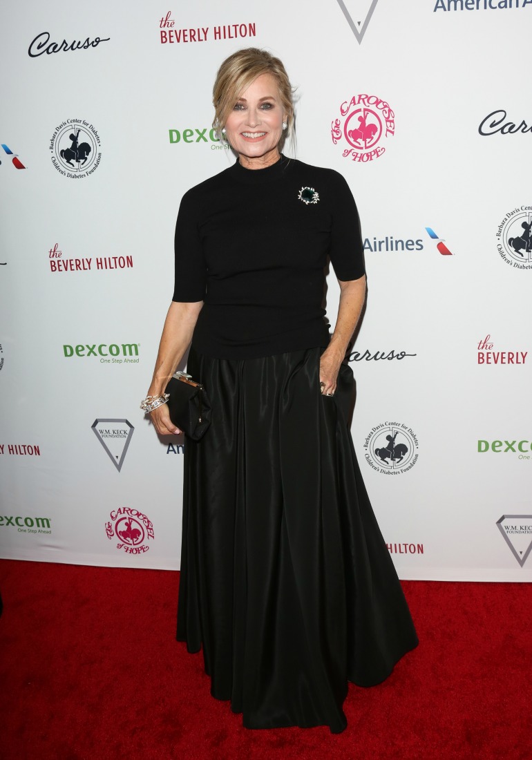 Marcia, Marcia, Marcia! Maureen McCormick shows off fabulous red carpet ...